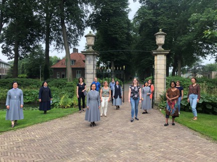 Zusters van Denekamp | Nieuws